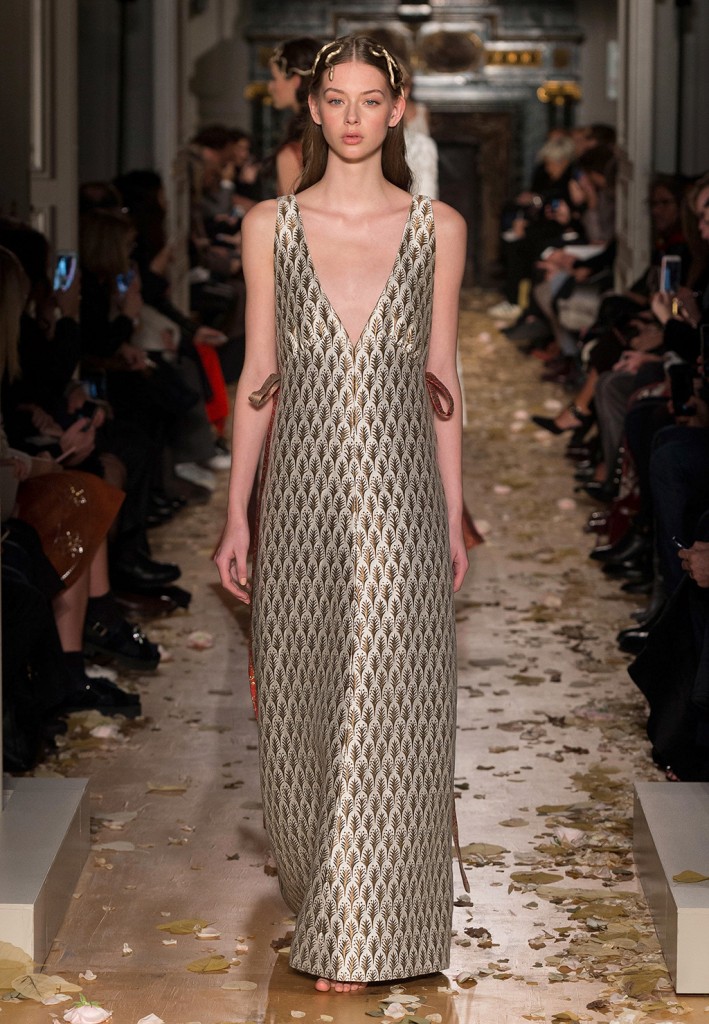 Valentino Spring/Summer 2016 Haute Couture Collection - Fashion Trendsetter