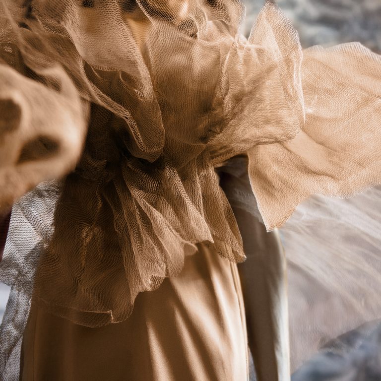 Pantone Fashion Color Trend Report Autumn/Winter 2025/2026 for London ...