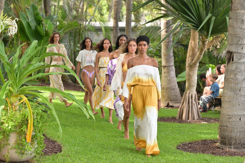 SIGAL's Resort 2026 'Mirage Collection' at PARAISO Miami Swim Week ...
